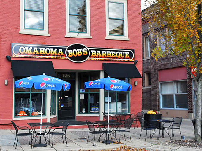 The classic brick fa&ccedil;ade of Omahoma Bob's Barbeque beckons like a siren song to BBQ enthusiasts. Downtown Wooster's smokiest treasure has never looked so inviting.