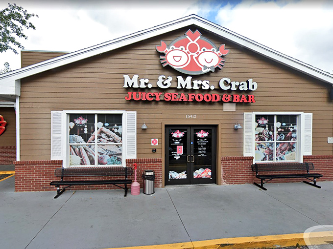 The cheerful cartoon crab couple on this unassuming building is like a lighthouse for seafood lovers&mdash;a beacon of deliciousness on Dale Mabry Highway.