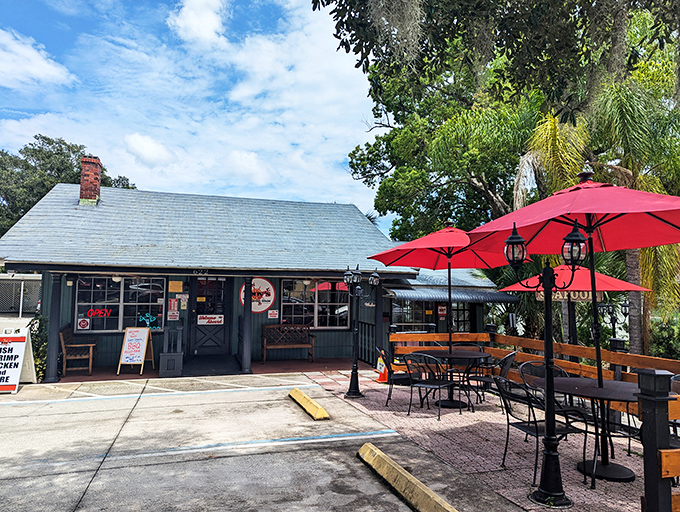This charming seafood shack proves that the best treasures often hide behind the most unassuming facades.