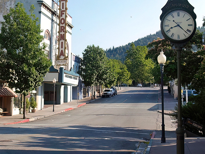 Downtown Dunsmuir looks like a movie set where small-town America and breathtaking nature decided to have a perfect first date.