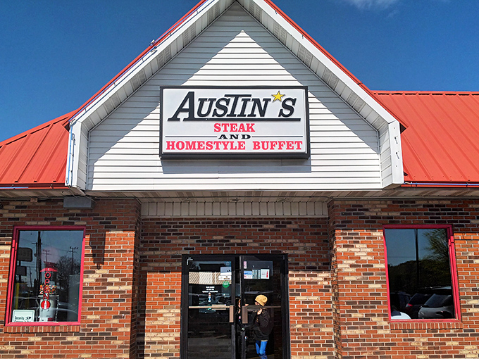 The iconic red-roofed Austin's welcomes hungry travelers with its no-nonsense promise of steak and homestyle cooking. Southern hospitality starts at the curb.