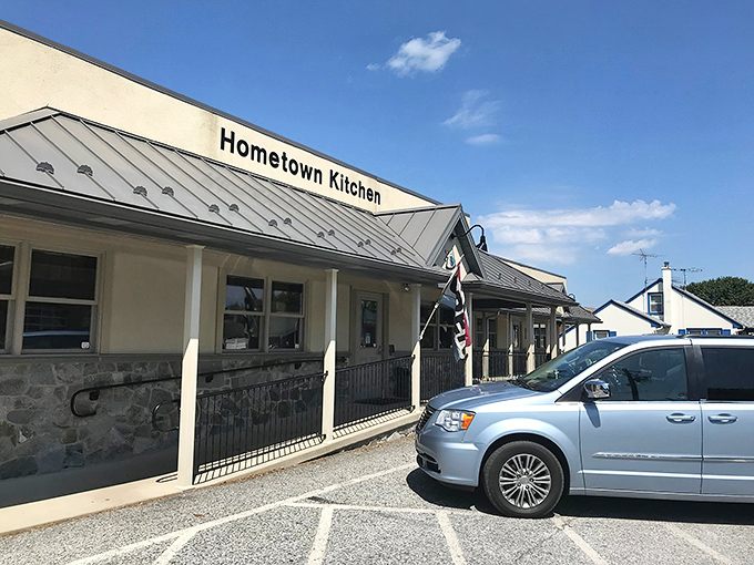 The unassuming exterior of Hometown Kitchen proves once again that culinary treasures often hide in plain sight. No fancy frills needed when the food speaks volumes.