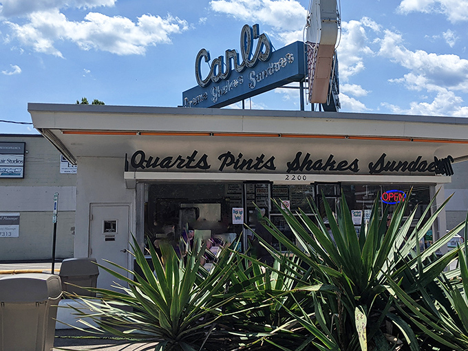 The Art Deco fa&ccedil;ade of Carl's isn't trying to be retro-cool&mdash;it just never stopped being what it always was. A time capsule of mid-century Americana serving frozen perfection.