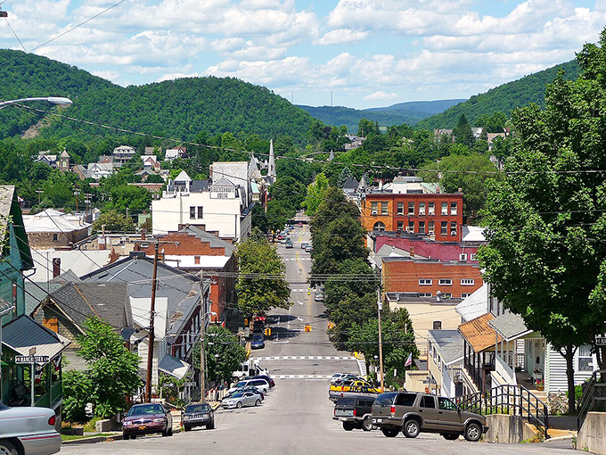 Main Street Bellefonte stretches toward rolling mountains like a Norman Rockwell painting come to life, where your retirement dollars stretch just as far.