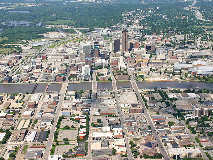 Downtown Des Moines stretches before you like a modest Midwest Manhattan, where rush hour means three cars at a stoplight instead of three hundred.