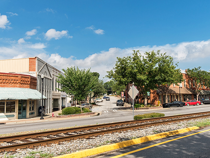 Where small-town charm meets railroad history. Commerce's main street invites you to slow down and savor a pace of life that feels refreshingly nostalgic.