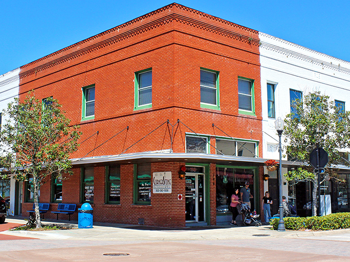 Clermont's residential neighborhoods showcase Florida's surprising topography&mdash;actual hills that make Midwesterners feel right at home while giving local cyclists quite the workout.