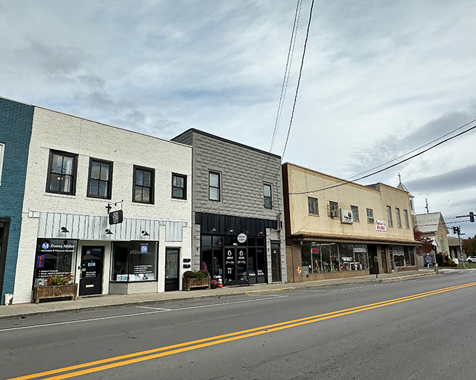 Berea's historic downtown looks like a Norman Rockwell painting came to life, complete with American flags and charming storefronts that whisper stories of simpler times.