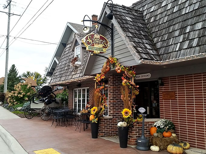 The unassuming exterior of Schwarz's Supper Club stands like a humble guardian of Wisconsin culinary tradition, promising delicious secrets within its brick-and-white walls. 