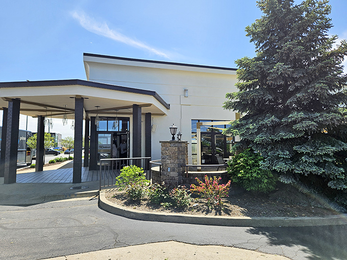 The unassuming exterior of Darlene's belies the culinary treasures within&mdash;like finding a Michelin-worthy meal in your neighbor's kitchen.