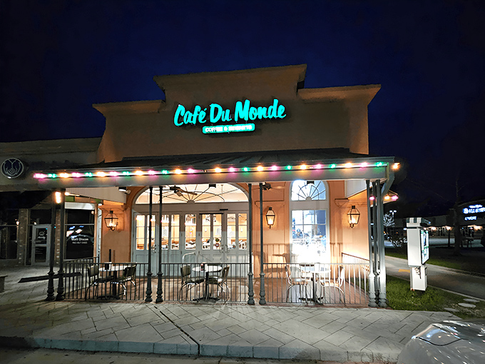 The iconic green-and-white awning beckons like a sugary lighthouse on the Northshore. Cafe Du Monde's Covington outpost delivers all the powdery magic without the French Quarter parking drama.