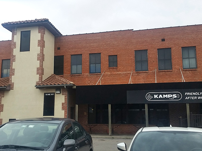 The unassuming brick exterior of Kamp's 1910 Caf&eacute; stands like a culinary sentinel in Oklahoma City's Midtown, promising delights without pretension.