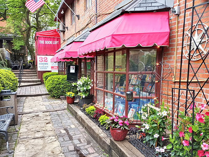 Those iconic red awnings aren't just for show&mdash;they're literary bat signals calling bibliophiles to their happy place in German Village.