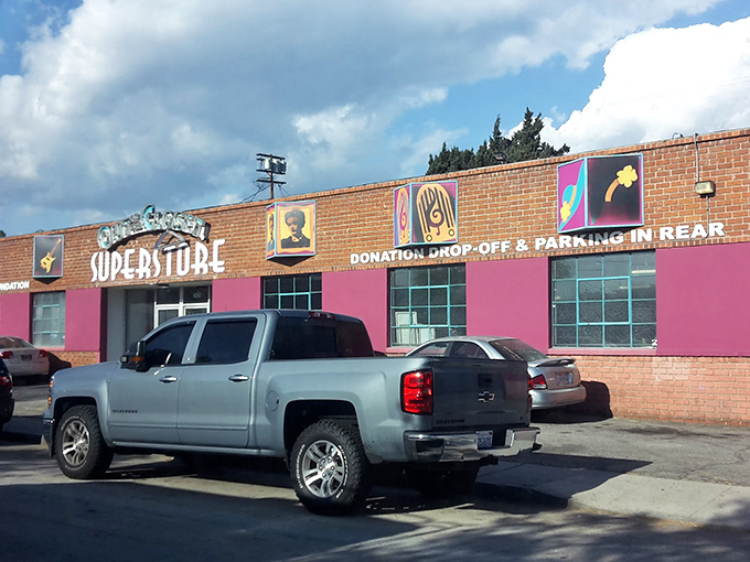 The unmistakable hot pink facade of Out of the Closet in Glassell Park announces itself like a beacon for bargain hunters and treasure seekers alike.