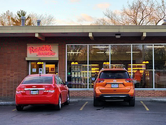 The unassuming brick fortress of Resch's Bakery stands guard on East Livingston Avenue, where Columbus residents have been making pilgrimages for generations.