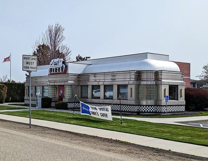 The gleaming silver exterior of Candy's Cafe screams "classic Americana" &ndash; this time-traveling diner promises a nostalgic feast before you even step inside.