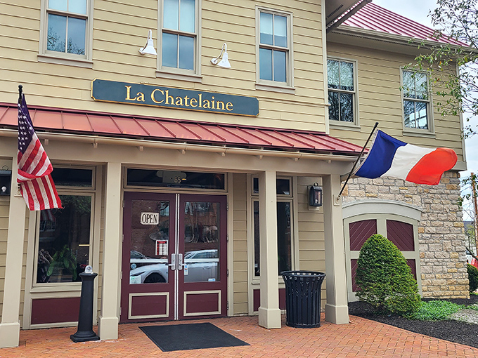 The French tricolor flutters beside Old Glory at this yellow-hued bistro, promising an international affair without the passport hassle.