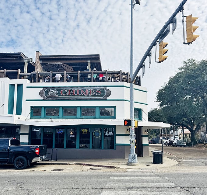 The corner landmark that's witnessed more LSU celebrations than the stadium itself. The Chimes stands proudly at Highland and Chimes Street, beckoning hungry Tigers and visitors alike.