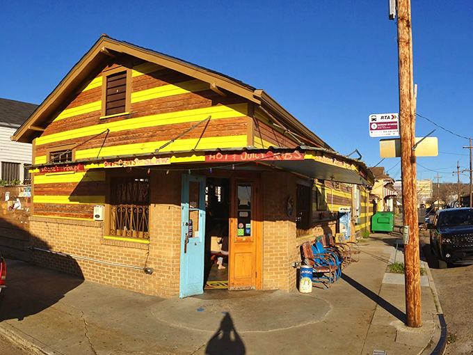 The unmistakable yellow-and-black striped exterior of The Joint beckons like a barbecue lighthouse in New Orleans' Bywater neighborhood. Hot and juicy ribs, indeed! 