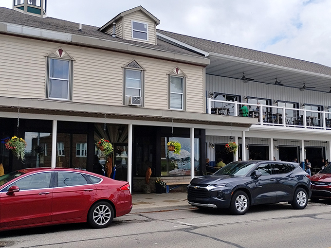 The unassuming exterior of Marine City Fish Company hides culinary treasures within, like finding the Hope Diamond at a yard sale. 