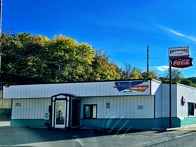 The unassuming exterior of Dagwood's Cafe stands like a time capsule against the Kansas sky, promising comfort food treasures within.