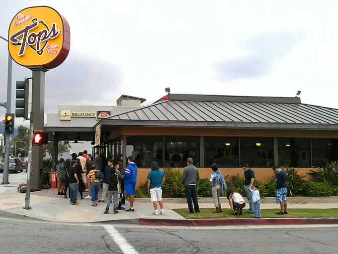 That iconic yellow sign has been beckoning hungry Pasadenans since Eisenhower was president. Like a culinary lighthouse guiding you to burger paradise.