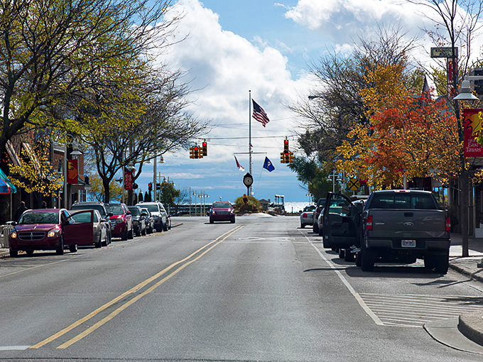 Newman Street welcomes visitors with its classic small-town charm. Leafy trees provide shade for shoppers exploring locally-owned businesses that have stood the test of time.