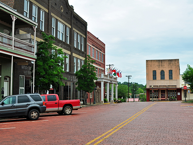 Brick streets and historic storefronts tell stories older than Texas itself. Downtown Nacogdoches invites you to slow down and savor small-town charm at its finest.