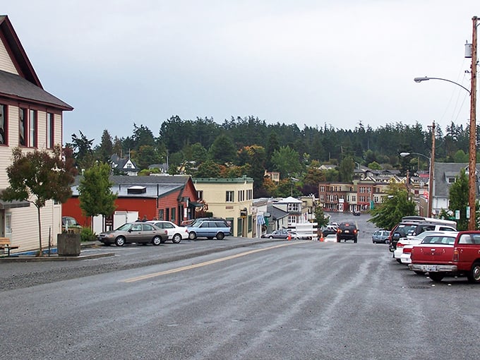 Spring Street welcomes you with small-town charm that feels like stepping into a Norman Rockwell painting&mdash;if Norman had a thing for Pacific Northwest vibes.