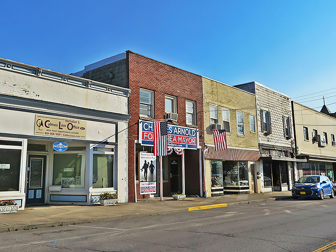 Berea's historic downtown looks like a Norman Rockwell painting came to life, complete with American flags and charming storefronts that whisper stories of simpler times.