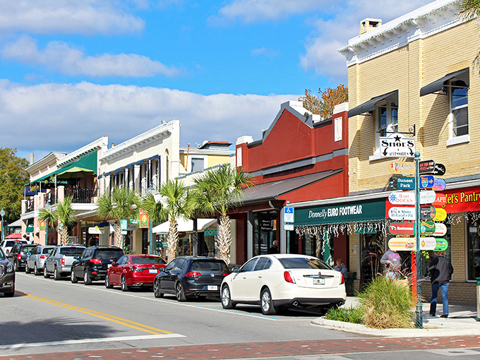 Downtown Mount Dora looks like a movie set where small-town charm collides with Florida sunshine. Those palm trees aren't just showing off&mdash;they're permanent residents. 
