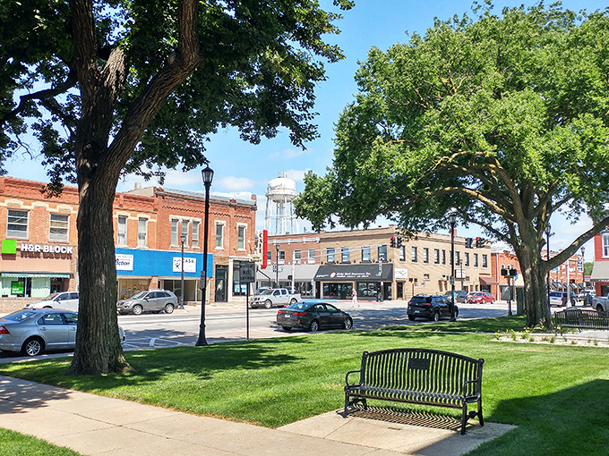 Seward's historic downtown looks like a movie set, but it's the real deal &ndash; colorful brick buildings housing local businesses that have stood the test of time.