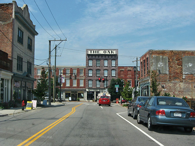 Petersburg's historic downtown invites you to stroll back in time without your wallet noticing. Brick sidewalks and classical architecture create a cinematic backdrop for everyday life.