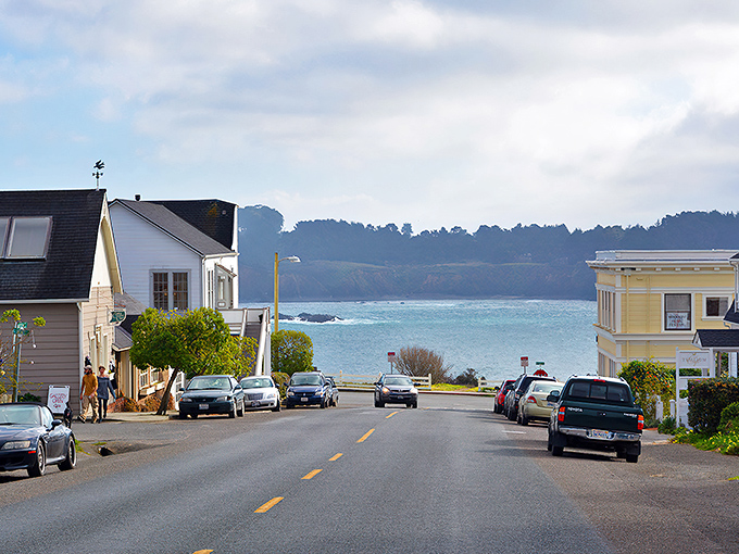 Ocean views at the end of every street&mdash;Mendocino's version of urban planning is simply showing off at this point.