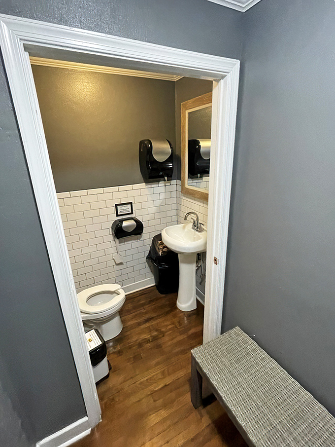 Even the bathroom continues the farmhouse charm, proving that at The Bee and The Biscuit, no detail is too small for thoughtful attention.