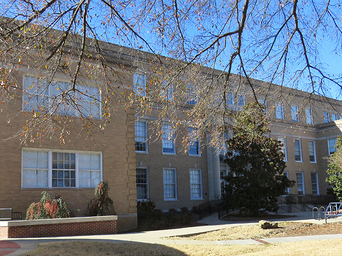 Brevard Hall has that "I'm important but approachable" architectural vibe&mdash;like a professor who wears bow ties but knows all the students' names.