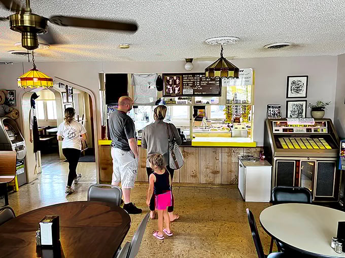 Families passing down the Maid-Rite tradition one loose meat sandwich at a time &ndash; culinary heritage in its most delicious form.