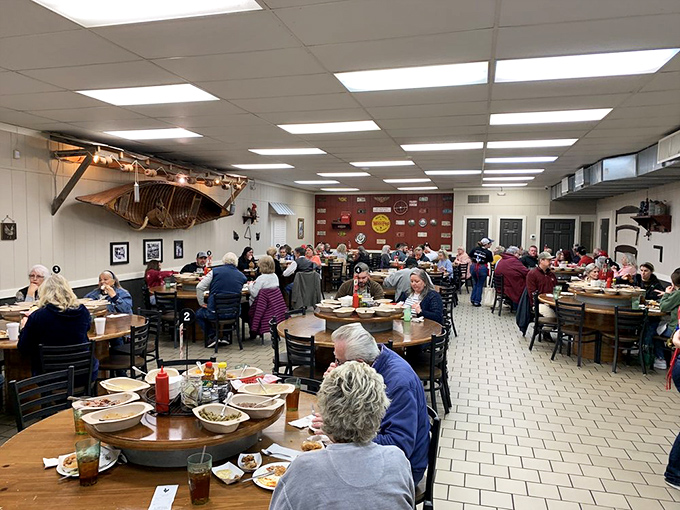 A full house at Buckner's is like a community gathering where the only requirement for membership is an appreciation for honest-to-goodness Southern cooking.