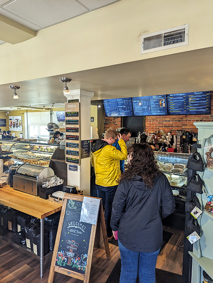 The ordering counter at Buckley's: where dreams and hunger pangs converge. That display case is the Las Vegas of baked goods&mdash;all temptation, no regrets.
