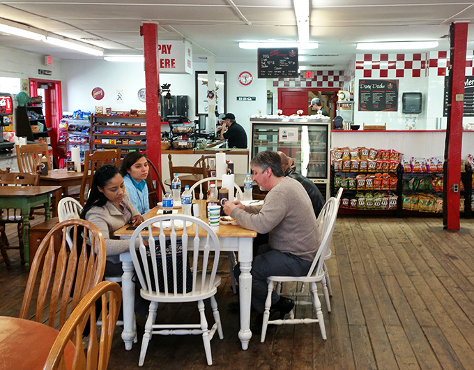 Where strangers become friends over pulled pork and shared sauce bottles—the true magic of community happens around these tables.