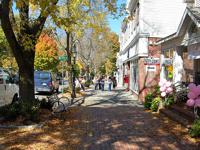 Fall in Ridgefield transforms Main Street into a technicolor dream where even running errands feels like starring in your own autumn-themed romantic comedy.