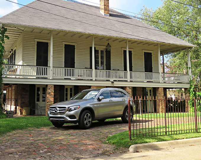 The classic raised Creole cottage&mdash;where architecture meets practicality in a design that's been keeping Louisianans comfortable since before air conditioning.