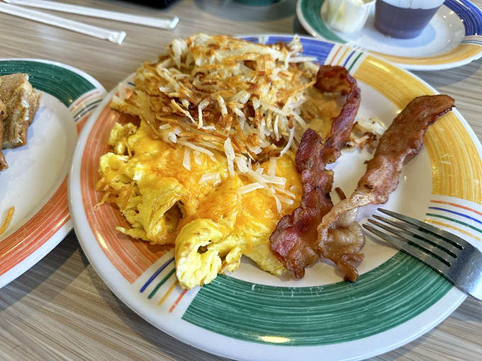 Breakfast dreams are made of this&mdash;fluffy eggs, perfectly crisped hash browns, and bacon that should win awards for "Most Likely to Make You Swoon."