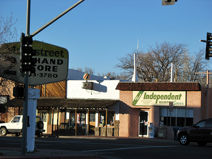 Downtown streets invite leisurely strolls where the biggest rush comes from deciding on lunch destinations early. 