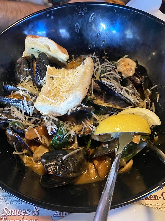 A seafood pasta that's basically what mermaids would eat on their cheat day. Carbs and seafood&mdash;a match made in heaven.