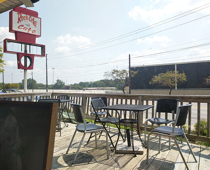 Even the outdoor seating keeps the retro vibe alive. Nothing like Indiana sunshine and the distant hum of Brookville Road to aid digestion.