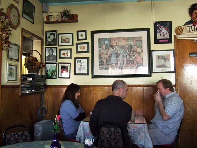 The universal language of barbecue brings strangers together. Notice how nobody's looking at their phones? That's the power of proper smoked meat.