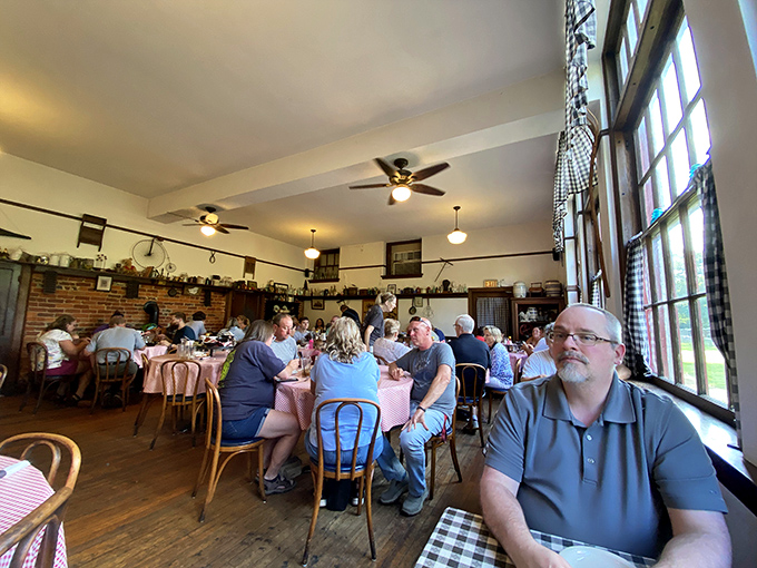 The dining room buzzes with conversation&mdash;proof that the best classroom discussions happen when there's good food involved.