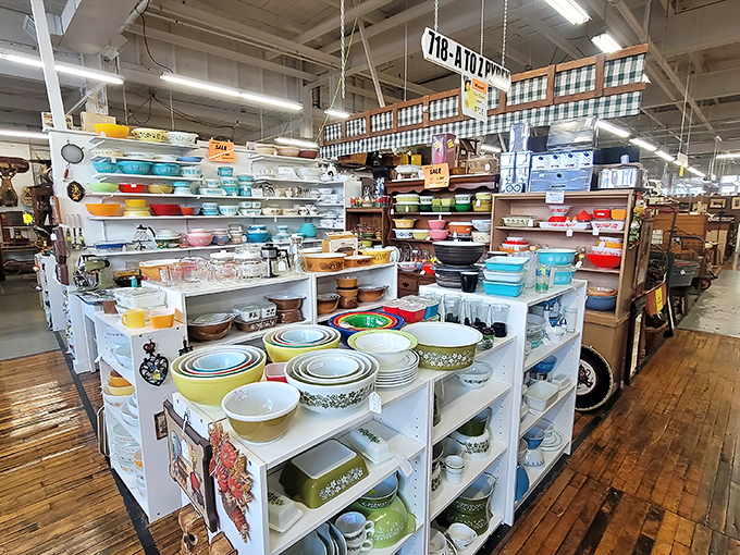 Pyrex paradise! Before there was Instagram-worthy kitchen design, there were these colorful dishes that grandmother treated like Faberg&eacute; eggs.