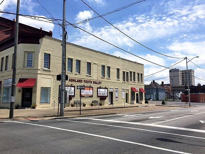 The Ashland Youth Ballet building represents the city's commitment to cultural education. Where tutus and talent combine in unexpected corners of Kentucky.